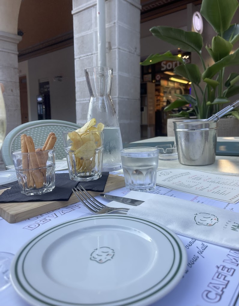 Café Mai - Monaco1.com