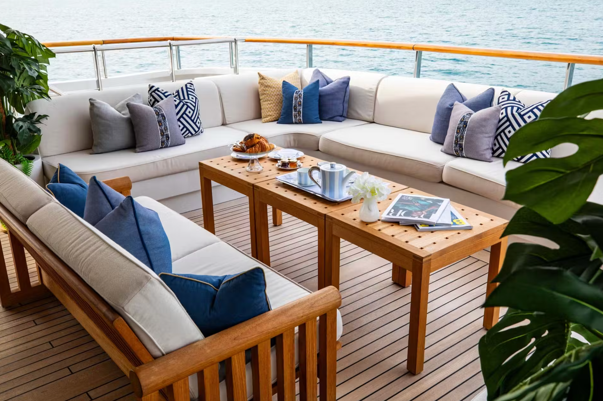 Yacht Charter – M/Y LA BLANCA Benetti | 59 m (194 .. - Monaco1.com